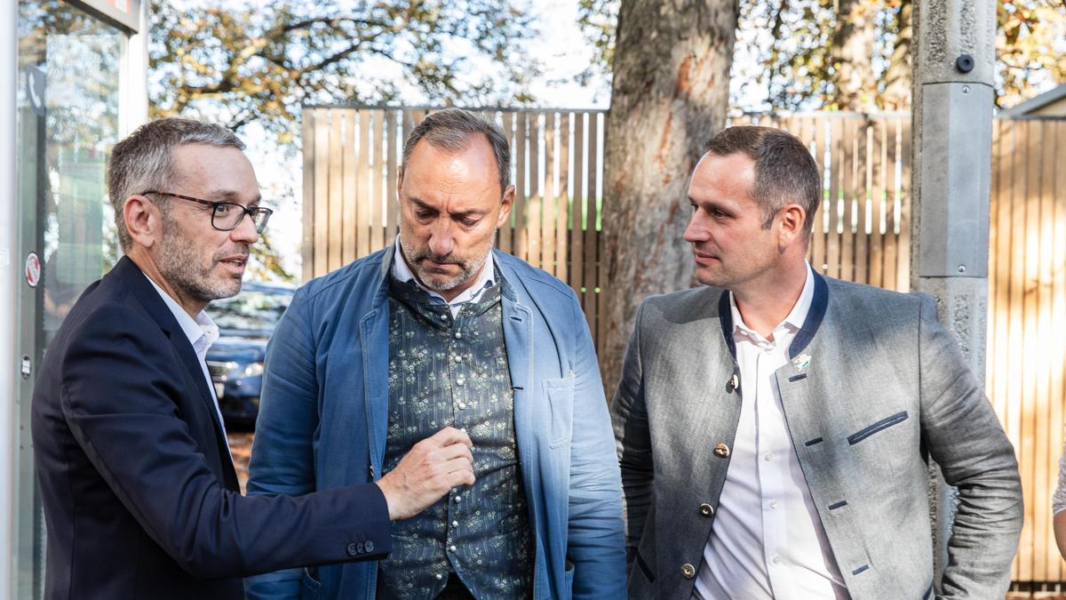 Eustacchio einvernommen: „Bin nicht mit Plastiksackerl voller Geld durch die Herrengasse spaziert“